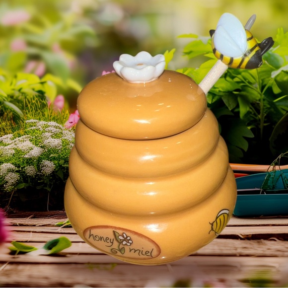 Kitchen | Honey Miel Mini Ceramic Beehive Jar Pot With Lid And Wood ...